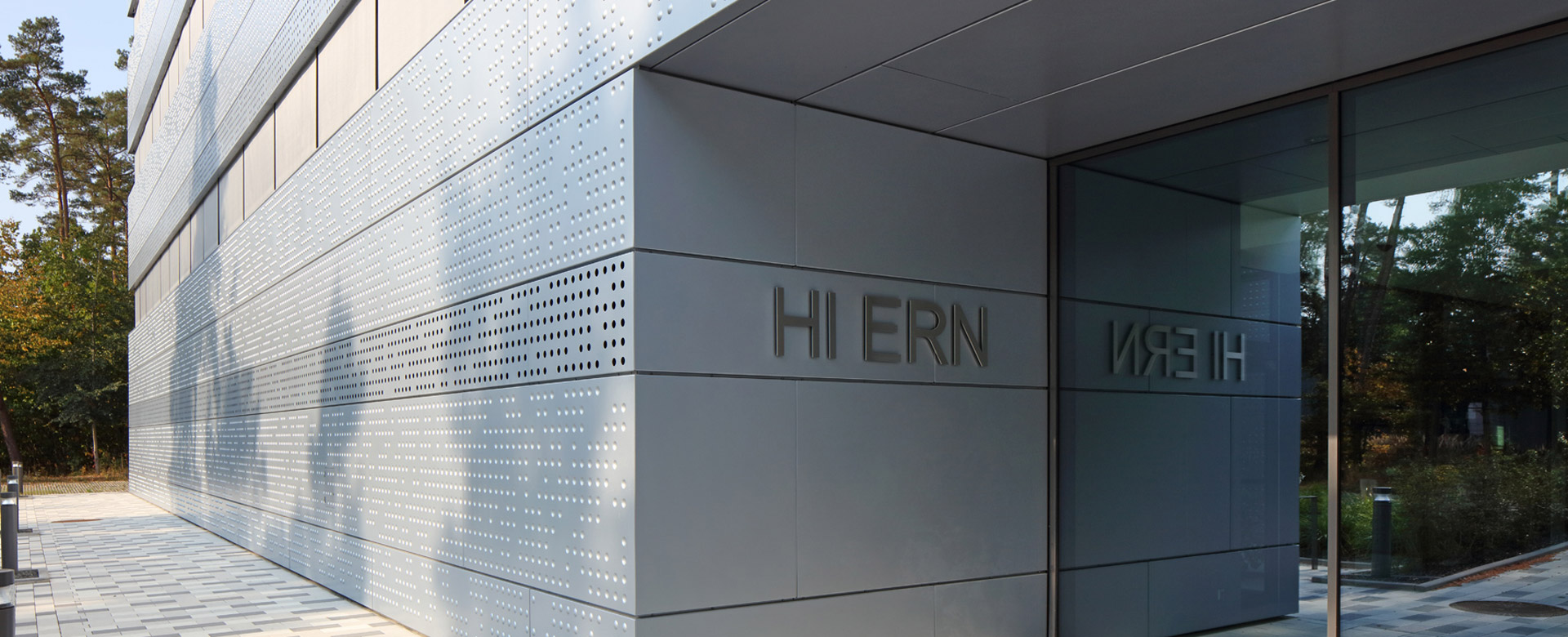 Helmholtz Institut Erlangen – Duraflon